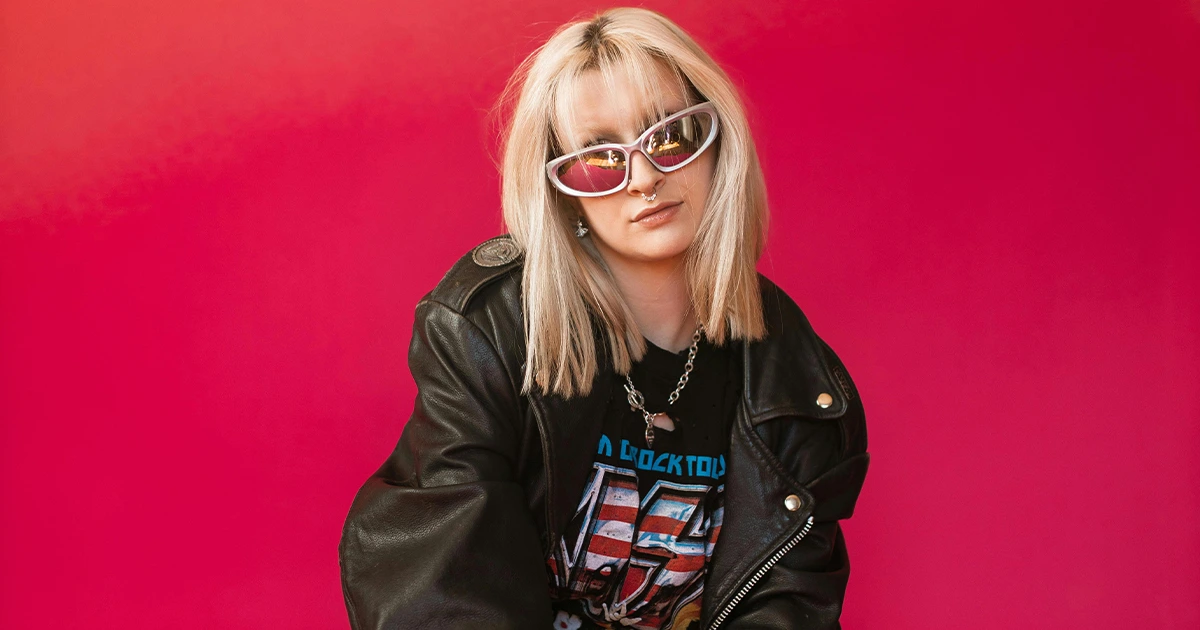 90s Style Revival: From American Classics to Global Trends