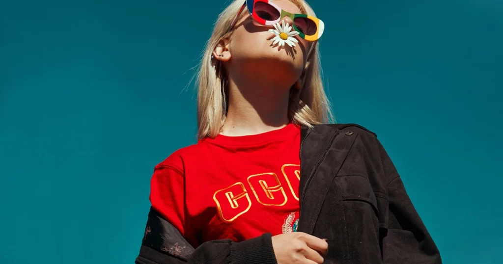 90s Style Revival: From American Classics to Global Trends